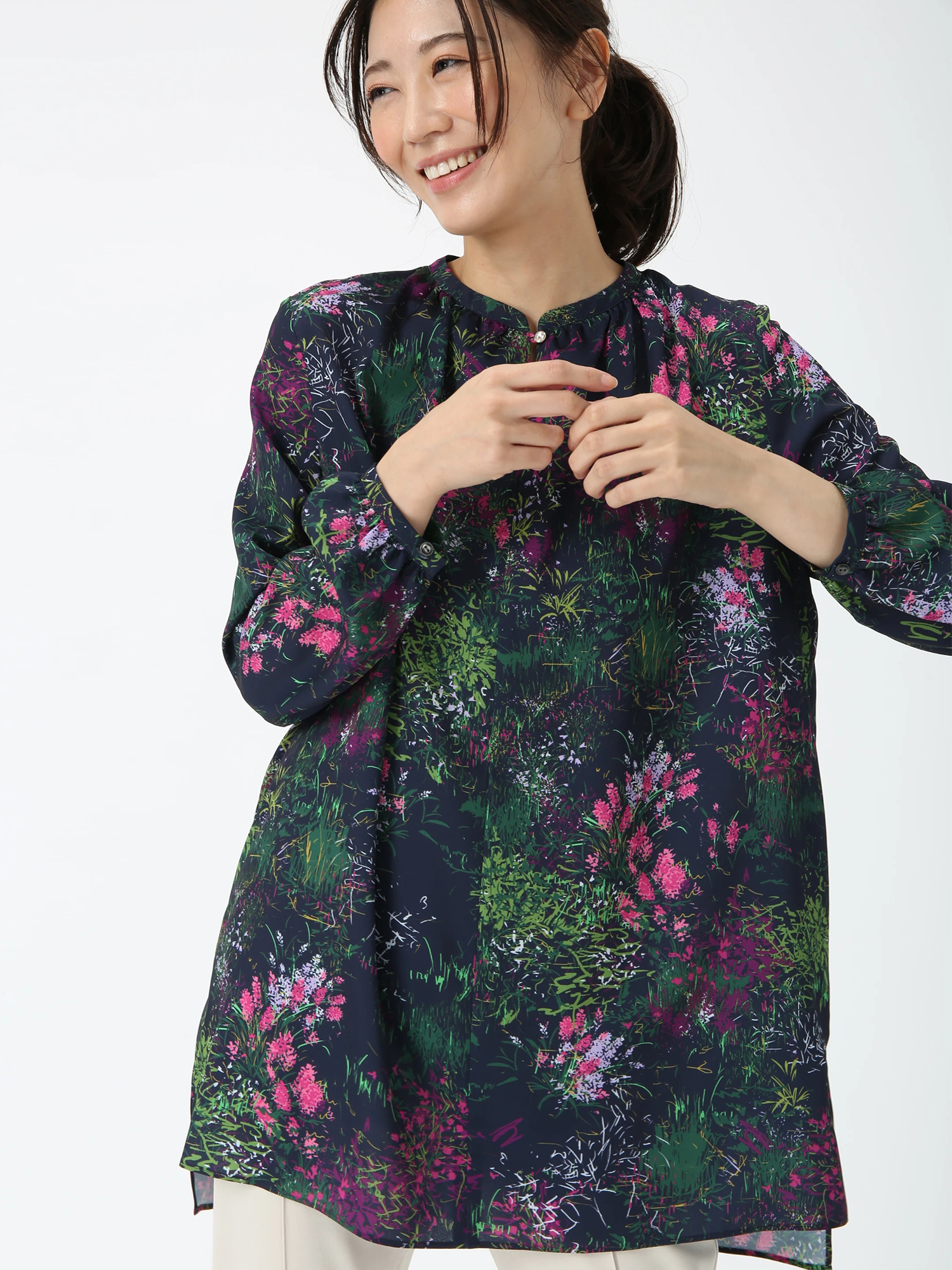 【SALE 1/31(金)で終了】 ペインティング ガーデン ブラウス シャツ ｜ PINORE（ピノーレ）｜.K online（ドットケイオンライン）